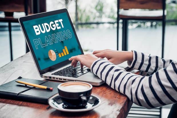 8 Steps of the Budgeting Process for Companies Guide
